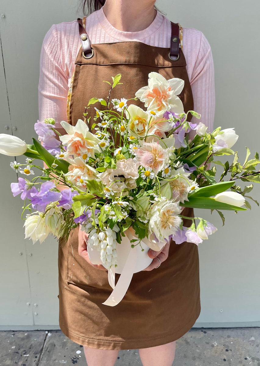 Spring Pot – Wallflower Floral Design